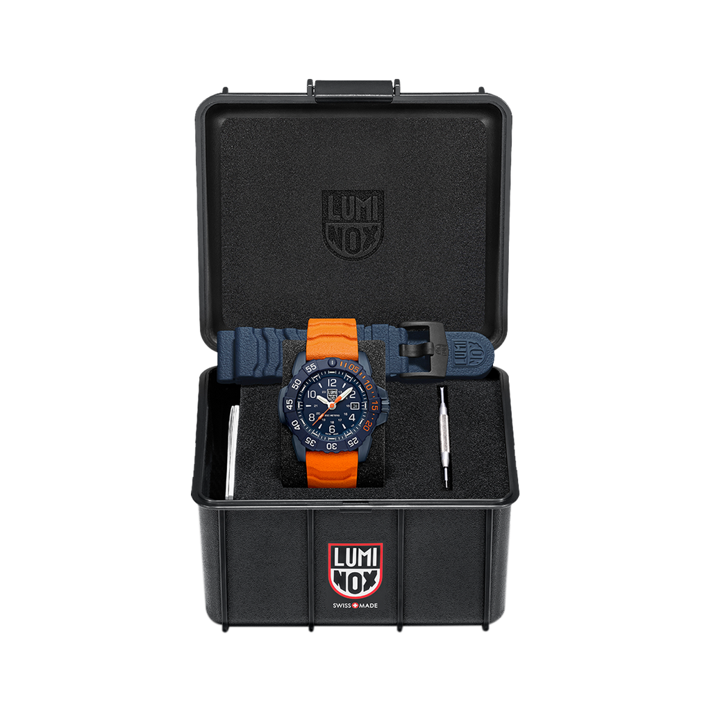 Luminox 3253.CBNSF.SET, Navy SEAL Foundation Back To The Blue, Militar ...
